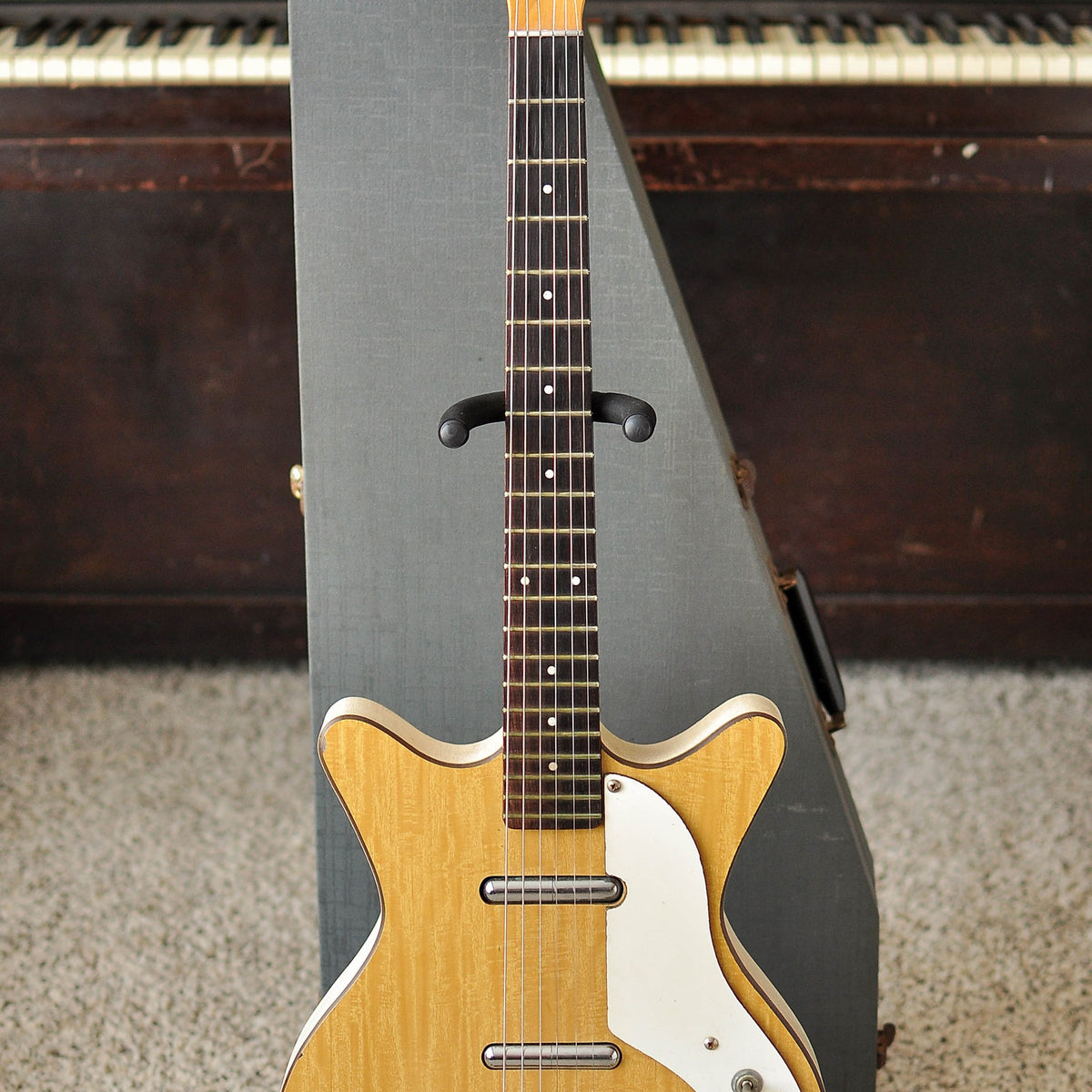 Vintage 1959 Danelectro Companion electric guitar – True Vintage Guitar