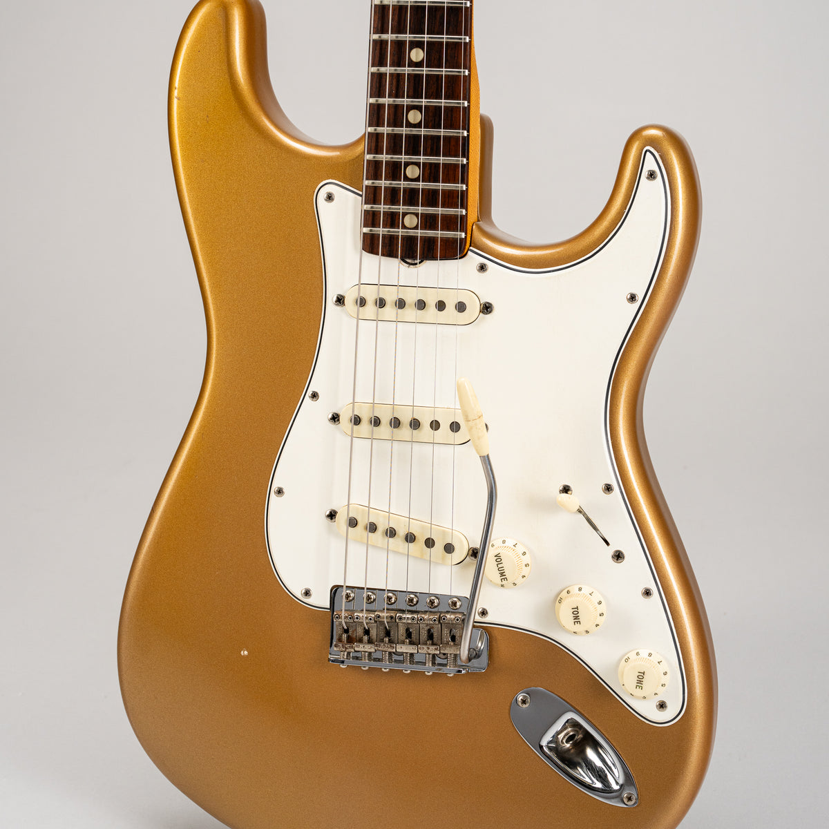 1965 Fender Stratocaster Firemist Gold – True Vintage Guitar