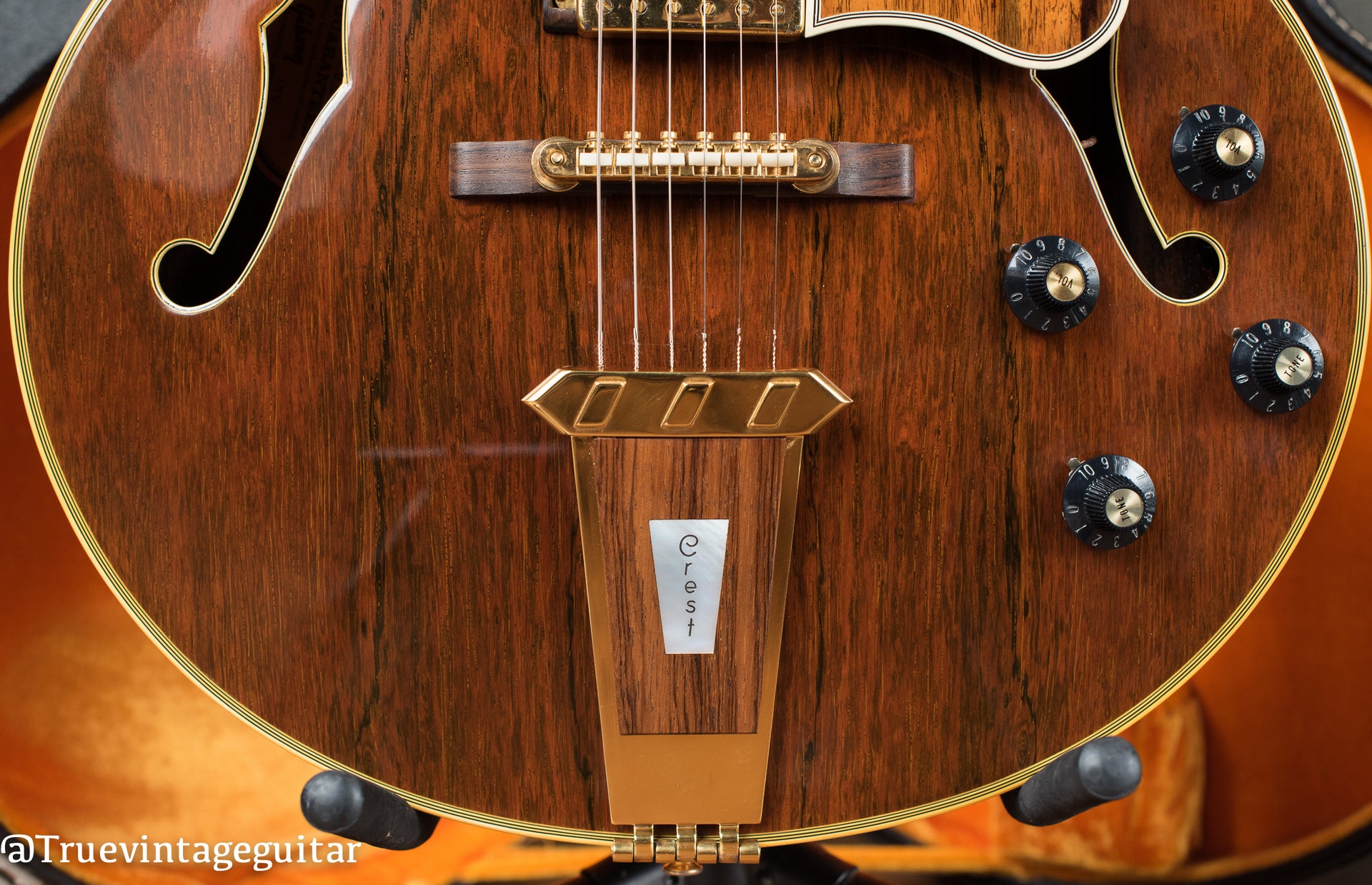 Vintage 1970 Gibson Crest Gold guitar – True Vintage Guitar