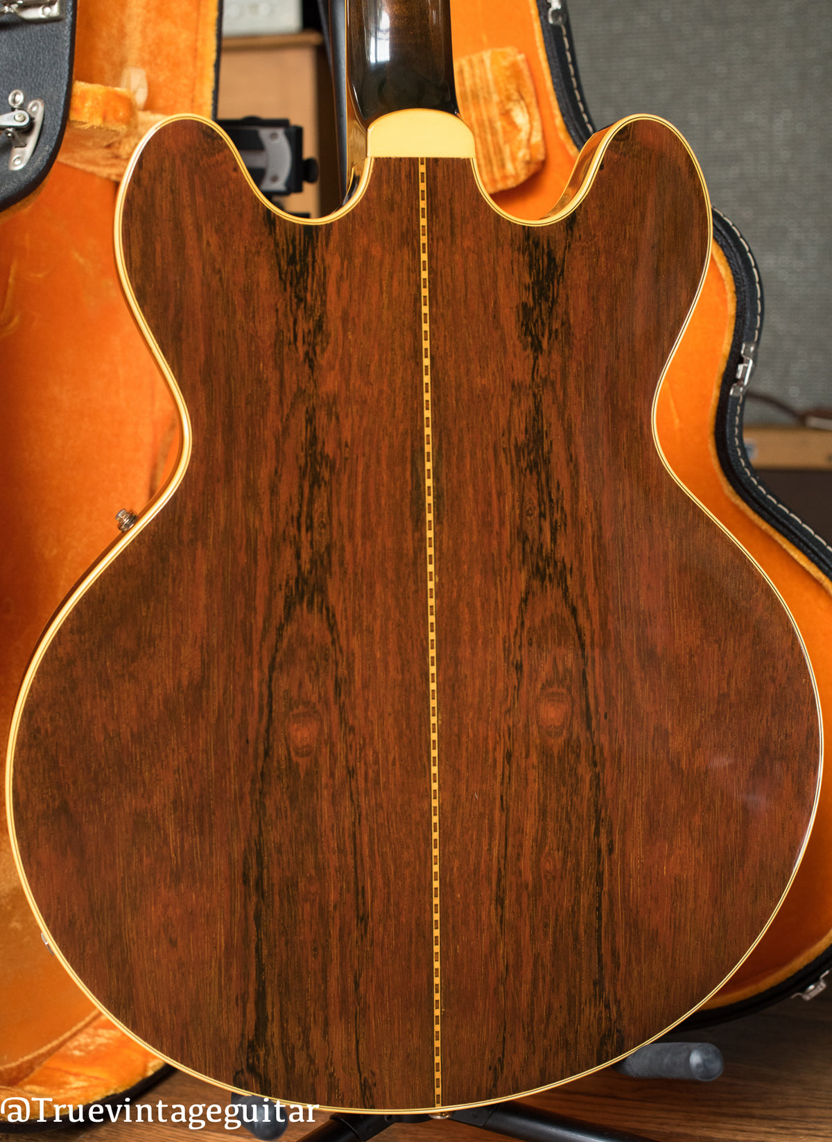 Vintage 1970 Gibson Crest Gold guitar – True Vintage Guitar