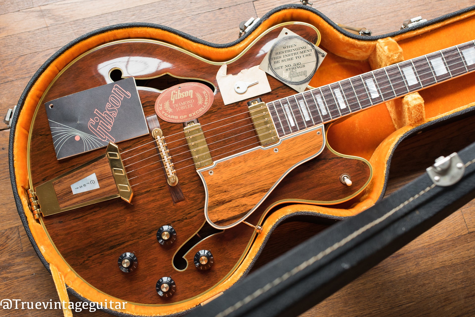 Vintage 1970 Gibson Crest Gold guitar – True Vintage Guitar