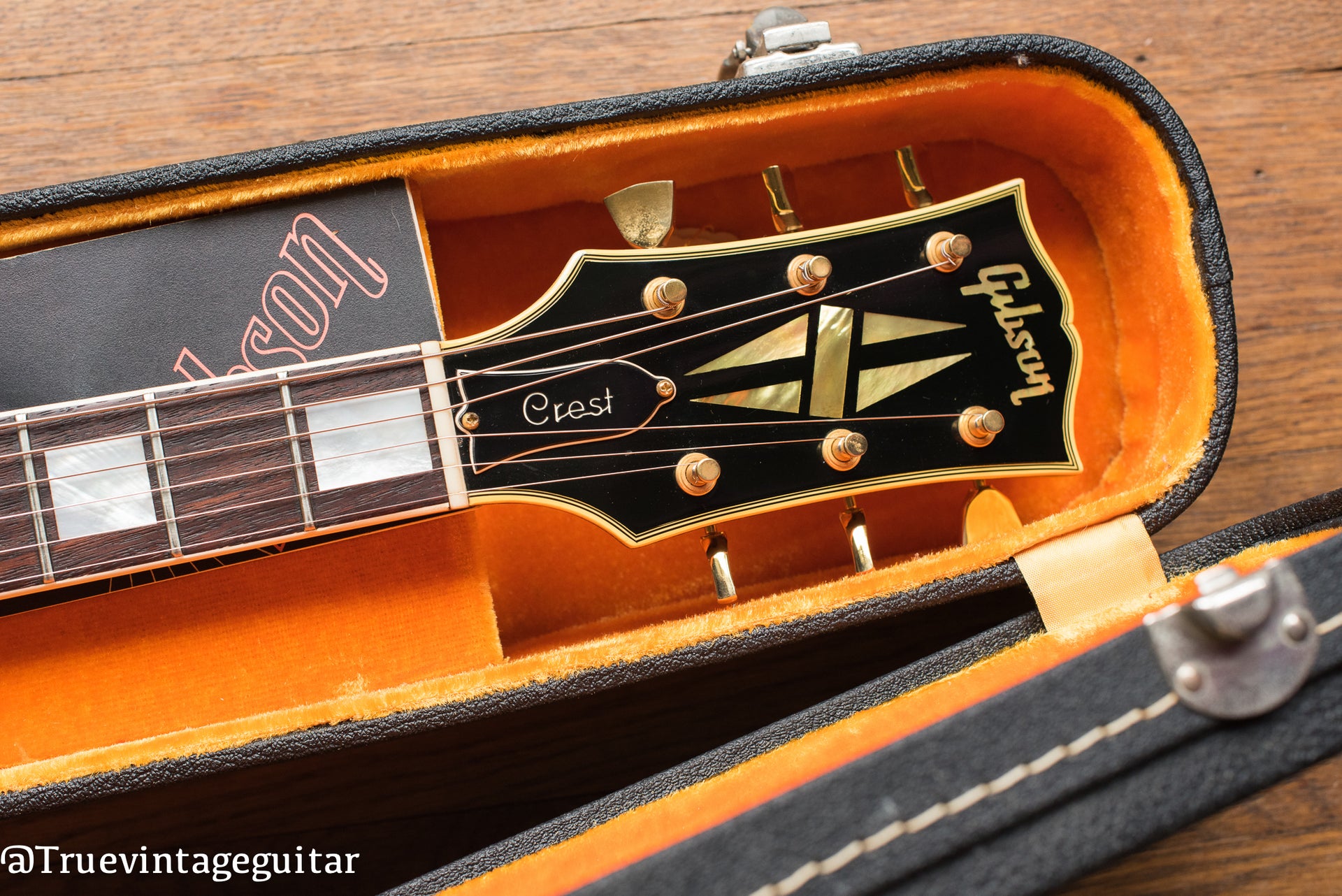 Vintage 1970 Gibson Crest Gold guitar – True Vintage Guitar